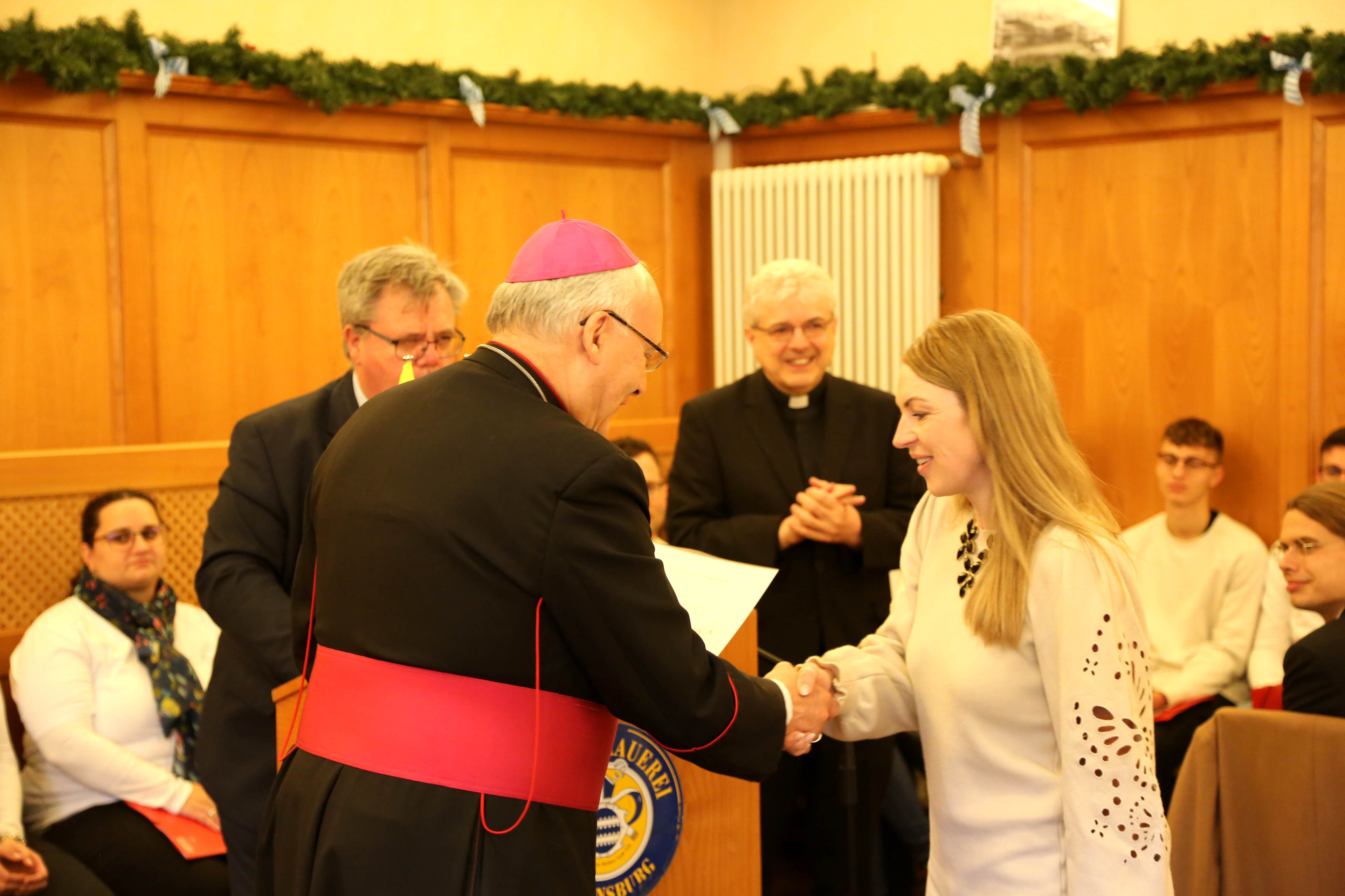 Bischof Voderholzer verleiht die Missio Canonica