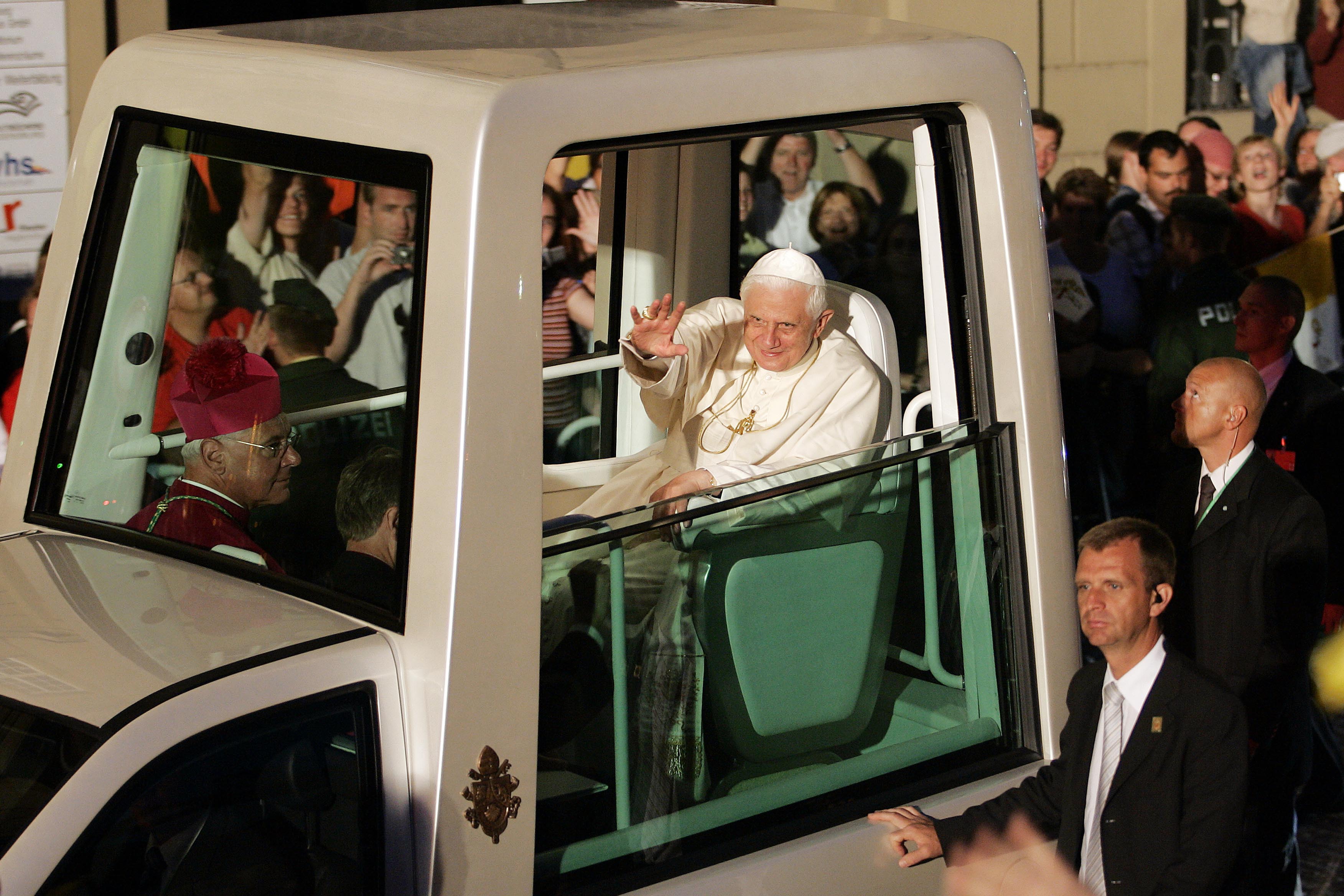 Welche Rolle spielt die Hoffnung im Werk Joseph Ratzingers / Papst ...