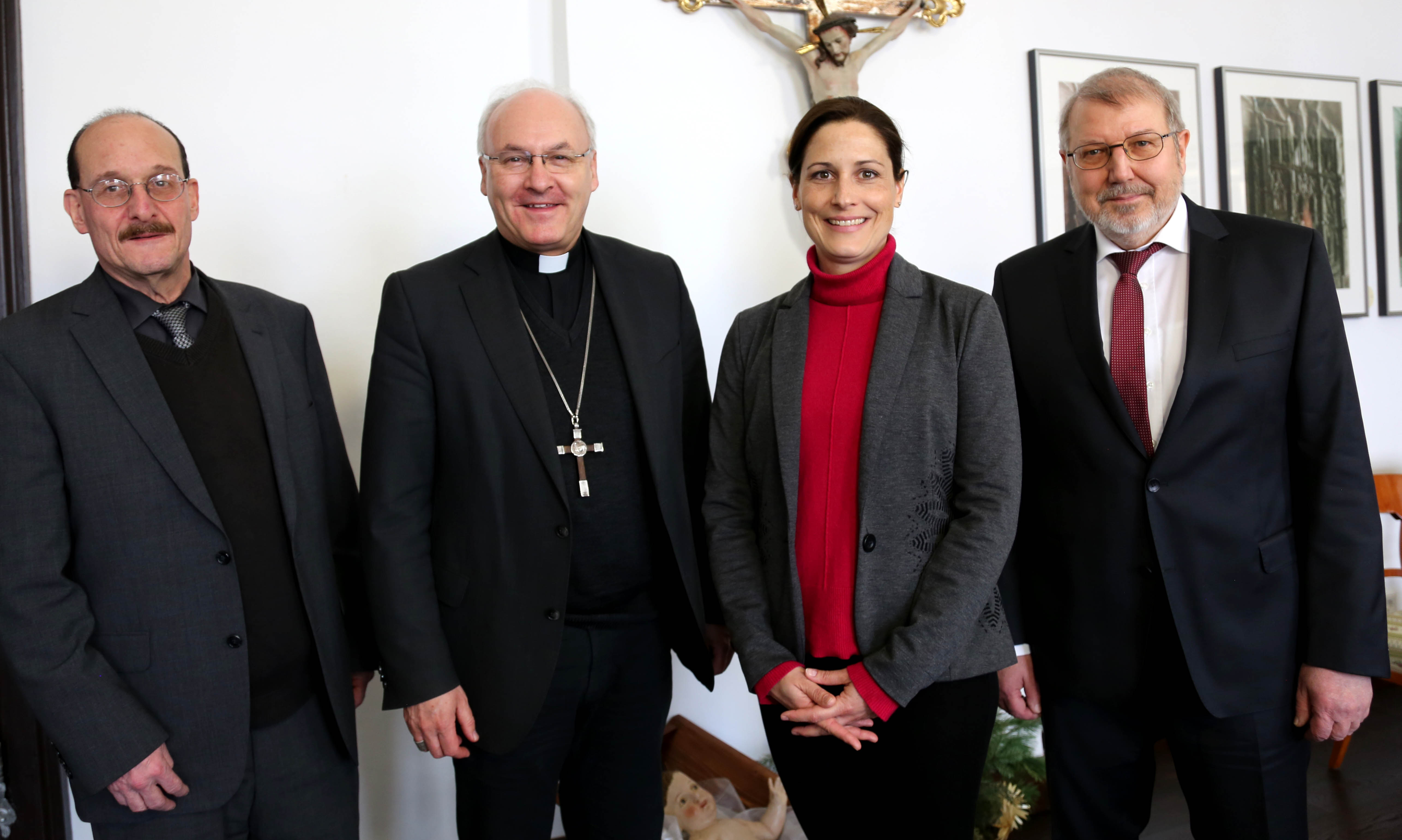 Ruth Klaus, neue Geschäftsführerin des St. Ulrich Verlags, besucht ...