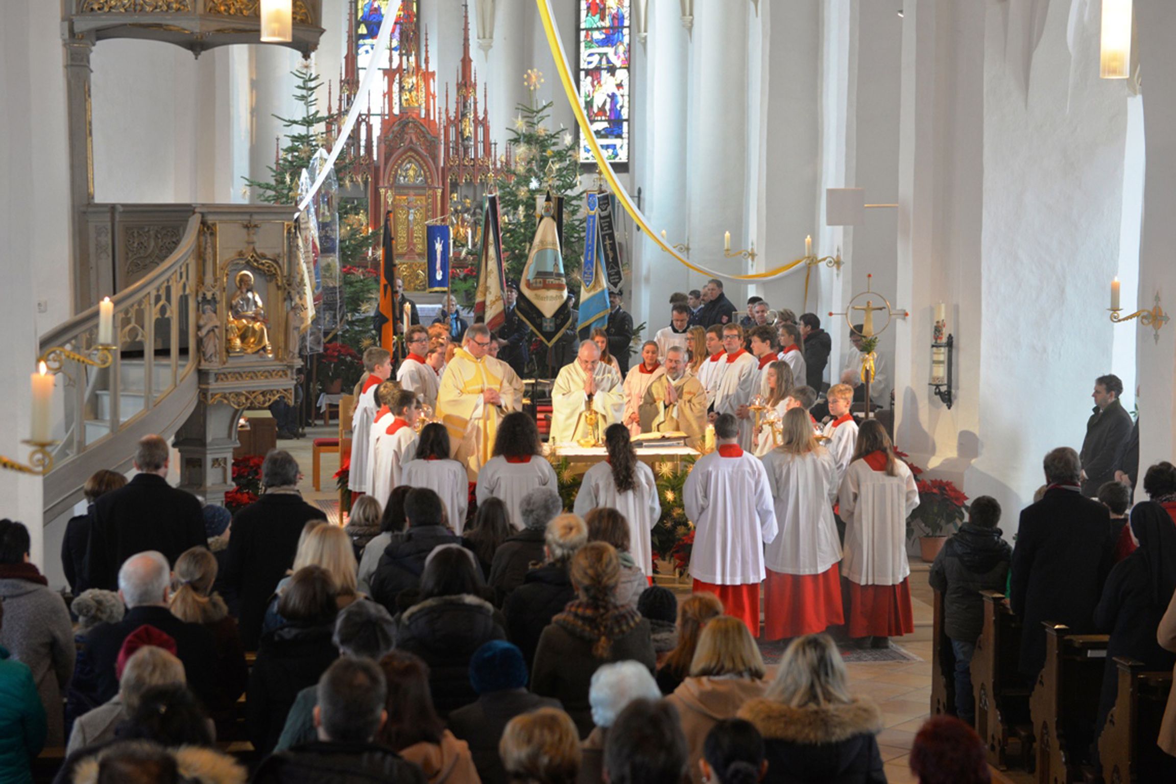 Marklkofen ist seit 100 Jahren eine Pfarrei – Bischof Voderholzer feiert mit