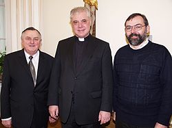 Bischof Gerhard Ludwig ernennt Pfarrer Josef Amberger für weitere fünf ...