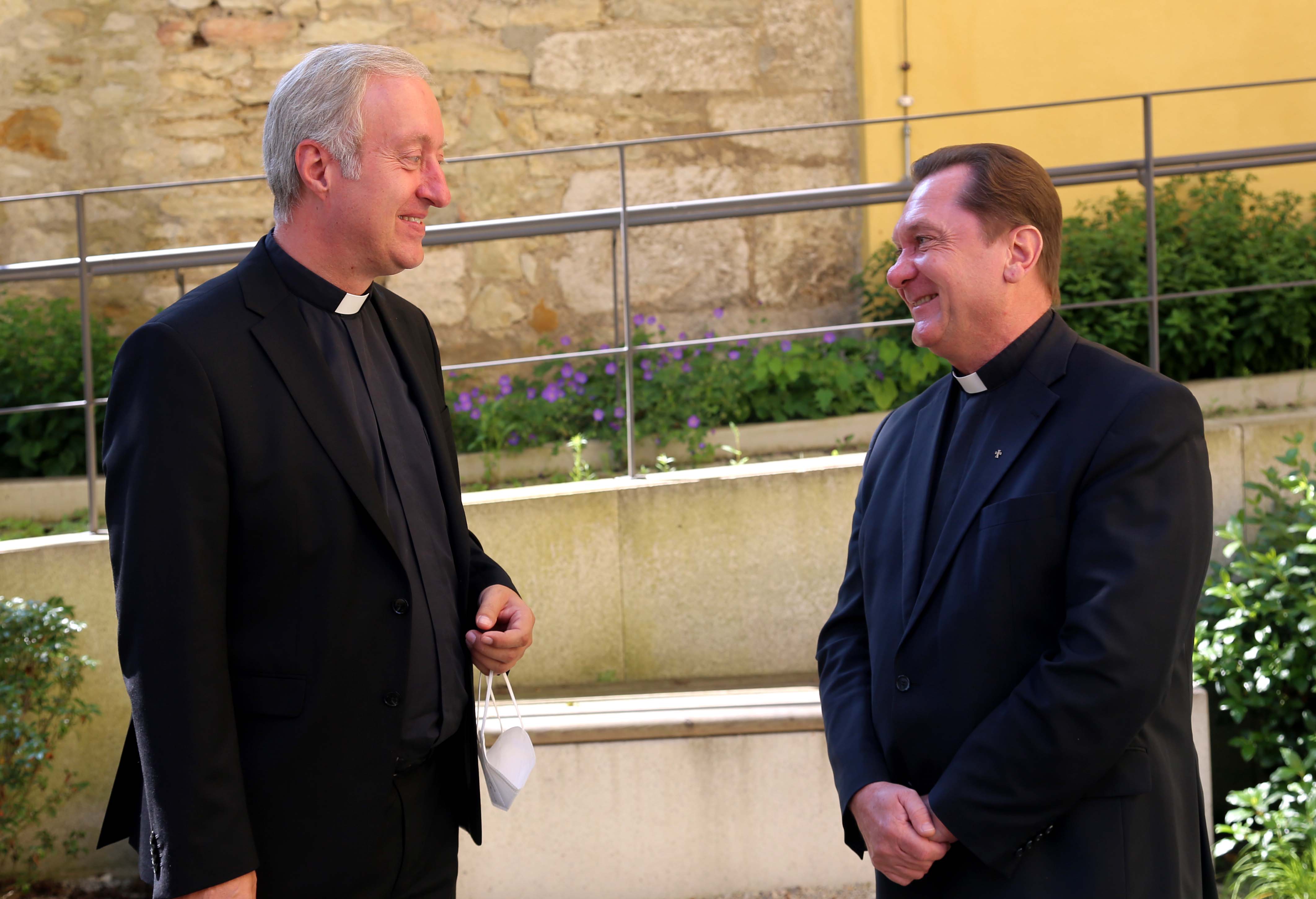 Generalvikar Prälat Michael Fuchs und sein Nachfolger Domkapitular Dr ...